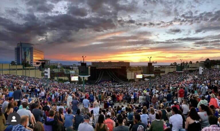 Fiddler's Green Amphitheatre Transportation | Sedan, SUV, Van